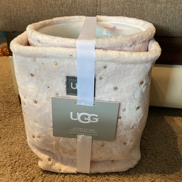 UGG | Storage & Organization | Nwt Ugg Avery Stars 2 Piece Storage Set ...